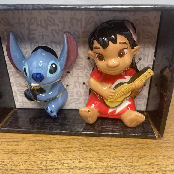 Disney | Dining | Disney Lilo And Stitch Salt And Pepper Shakers | Poshmark